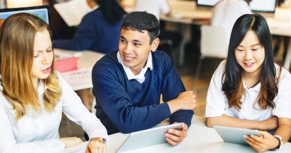 ACER Advance Awards: Challenging high-achieving school students