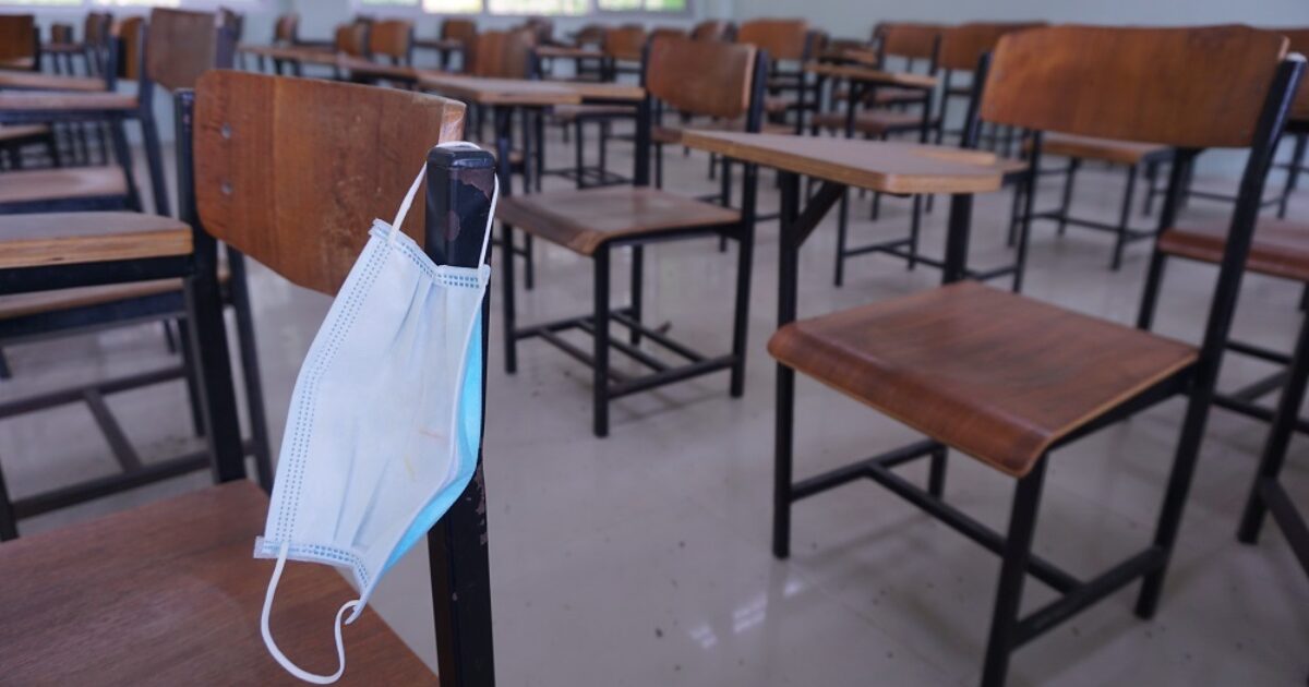 The impacts of school closures on disadvantaged students’ attendance