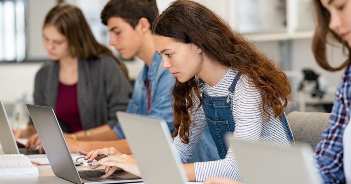 Researching the potential of teaching digital writing in secondary…